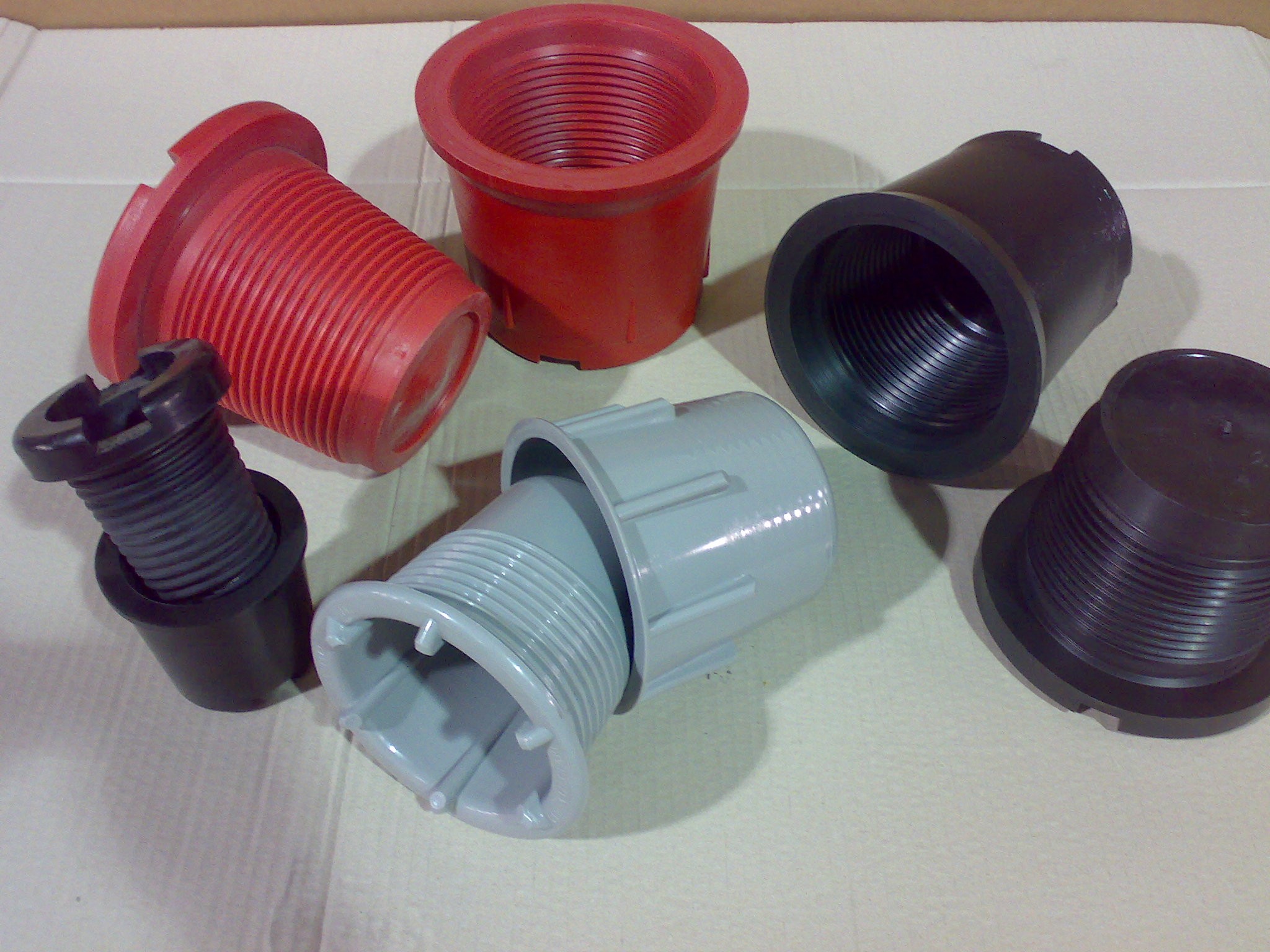RECO International - Heavy Duty Plastic Thread Protectors